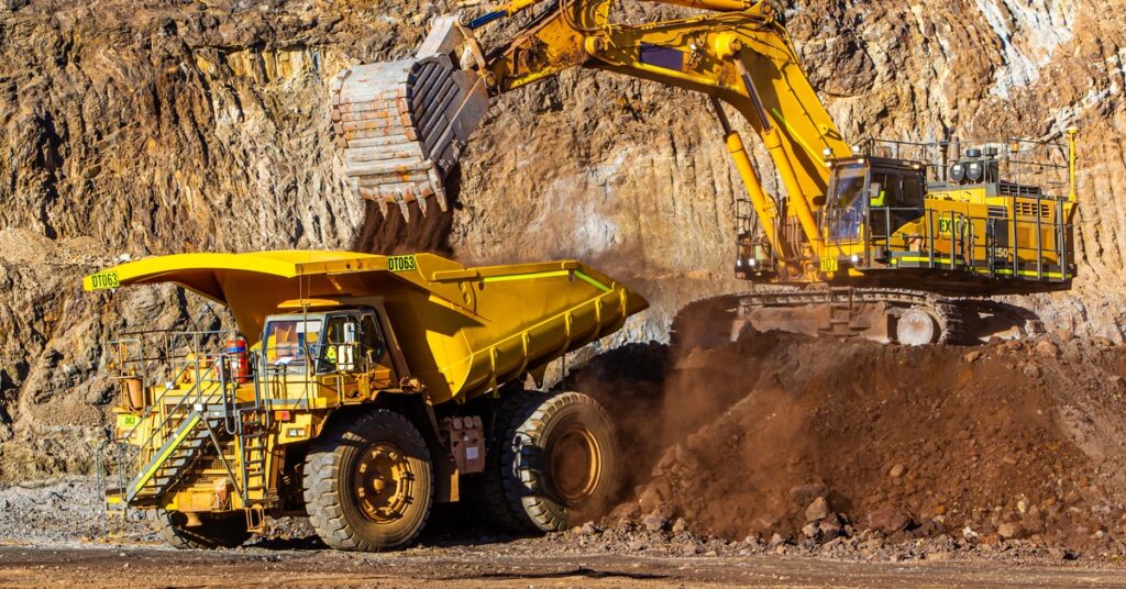 Comparing Hydrostatic vs. Mechanical Drivetrains