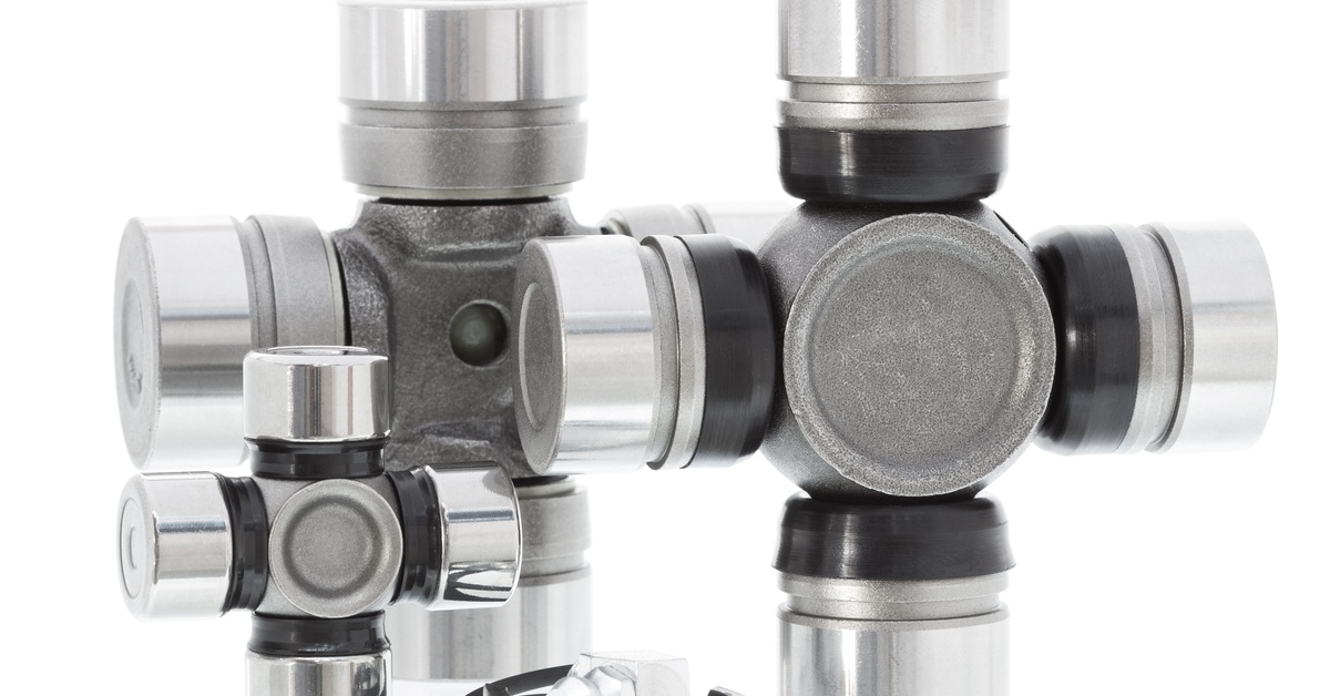 A Guide to Universal Joints in Off-Highway Drivetrains